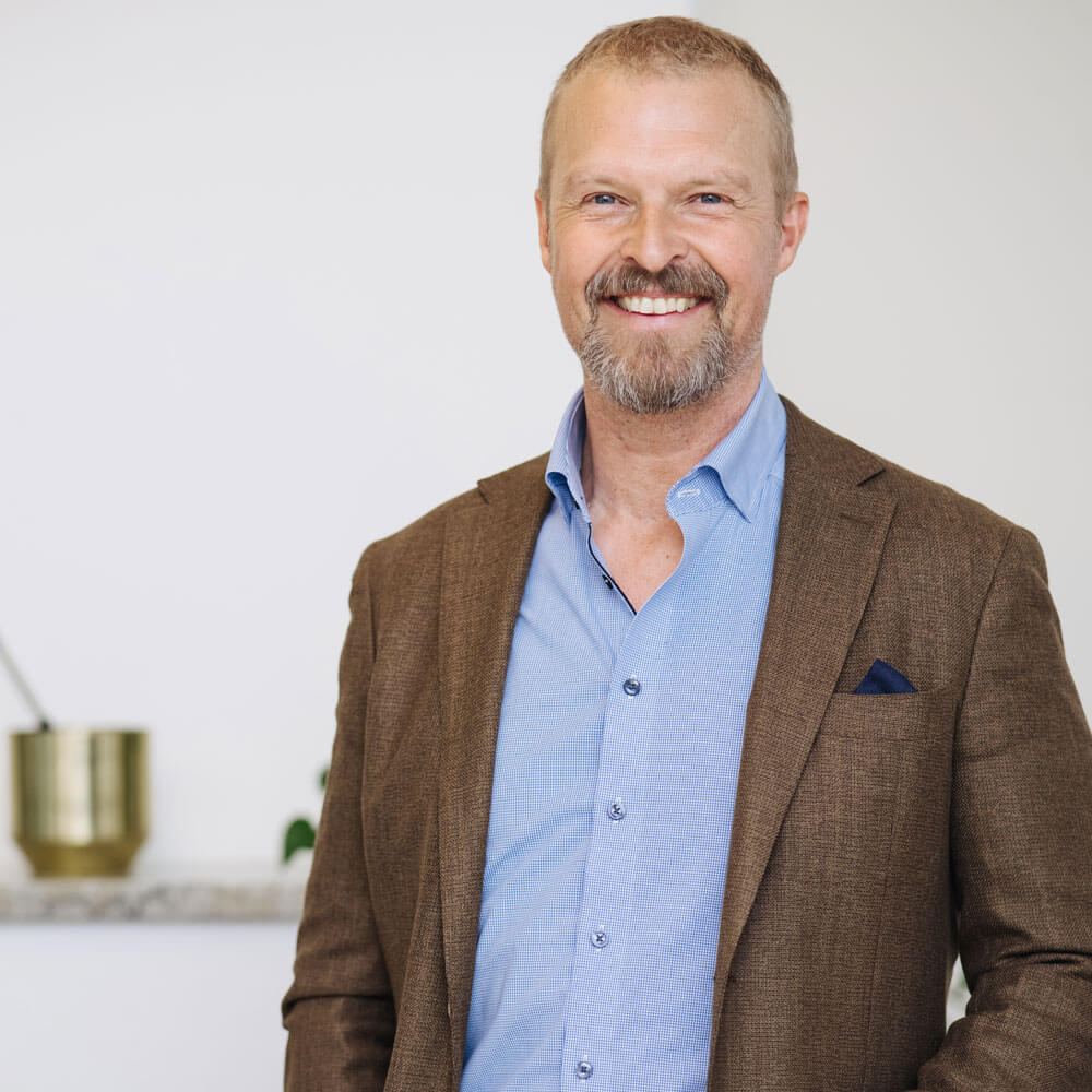 Kontakta våra erfarna rekryteringsexperter | Stardust Search